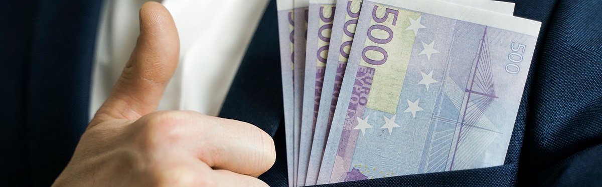 Braucht es Reichensteuer? | kronehit