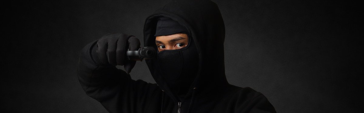 Mutter will Sohn töten | kronehit