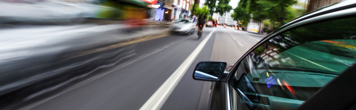 Mit 124 km/h durch 50er-Zone | kronehit